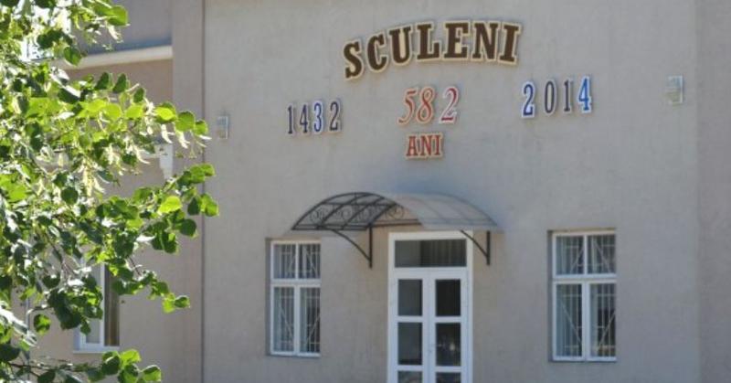 Locuiesc la Sculeni, unii în Republica Moldova, iar alţii în România ...